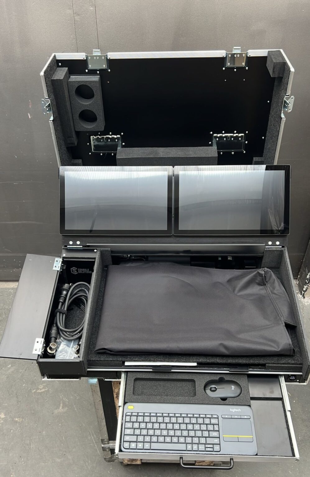 Flightcase System for GrandMA3 Command Wing | PA Audio