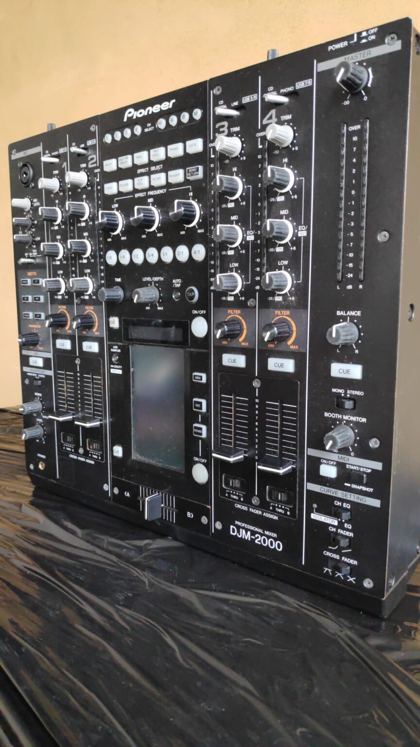 Pioneer DJM-2000 NXS | PA Audio